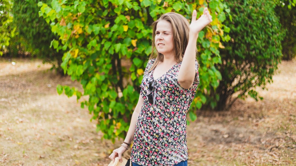Local on Minute 47 of Saying Goodbye in Driveway Finally Reaches Car